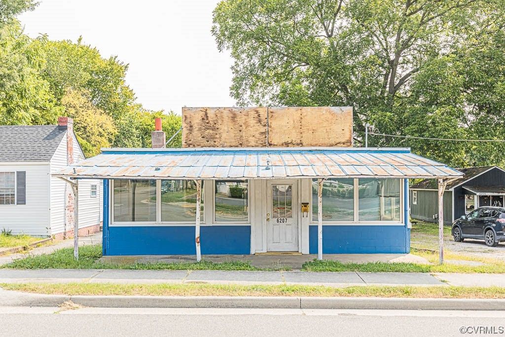 6205 6207 Lakeside Avenue Henrico Va 23228 Mls 2318467 Howard Hanna