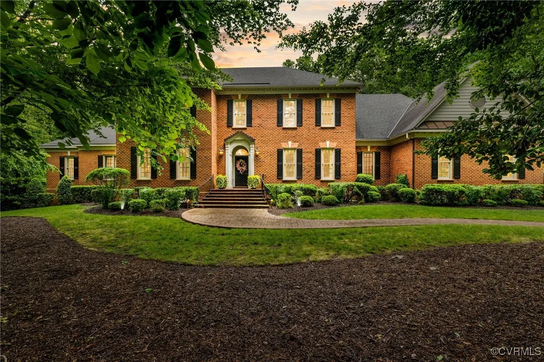 2756688412.jpeg?format=webp