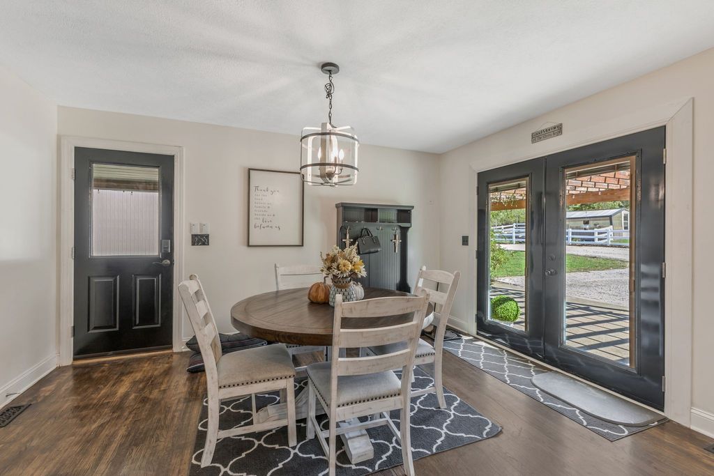 1745 Ennis Branch Rd, Mc Ewen, TN 37101 | MLS 3003635 | Listing ...