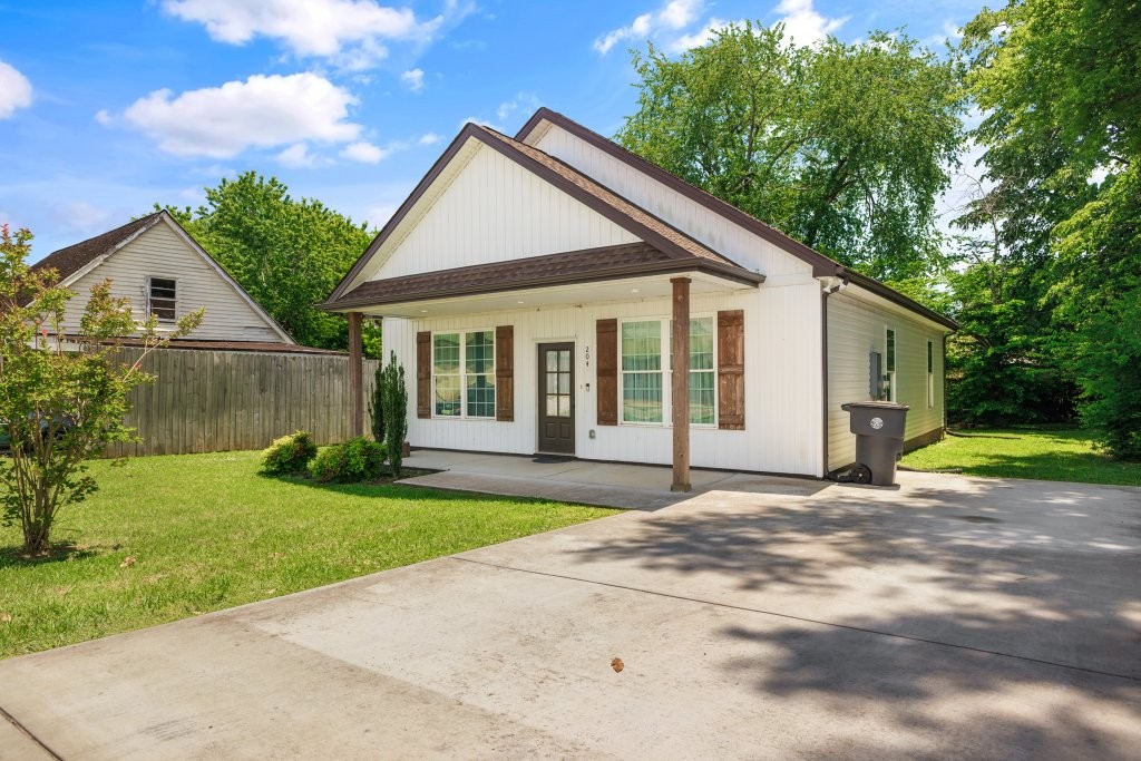 37110 Homes For Sale | REMAX