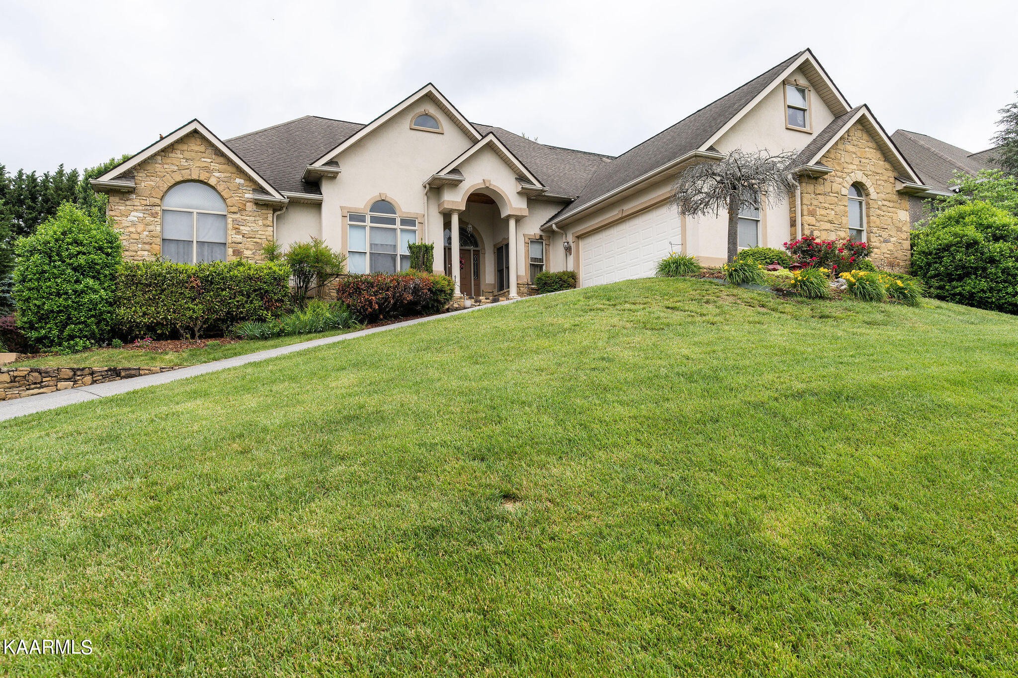 105 Highland Gate Drive, Johnson City, TN 37615 | MLS 3075415 | Listing ...