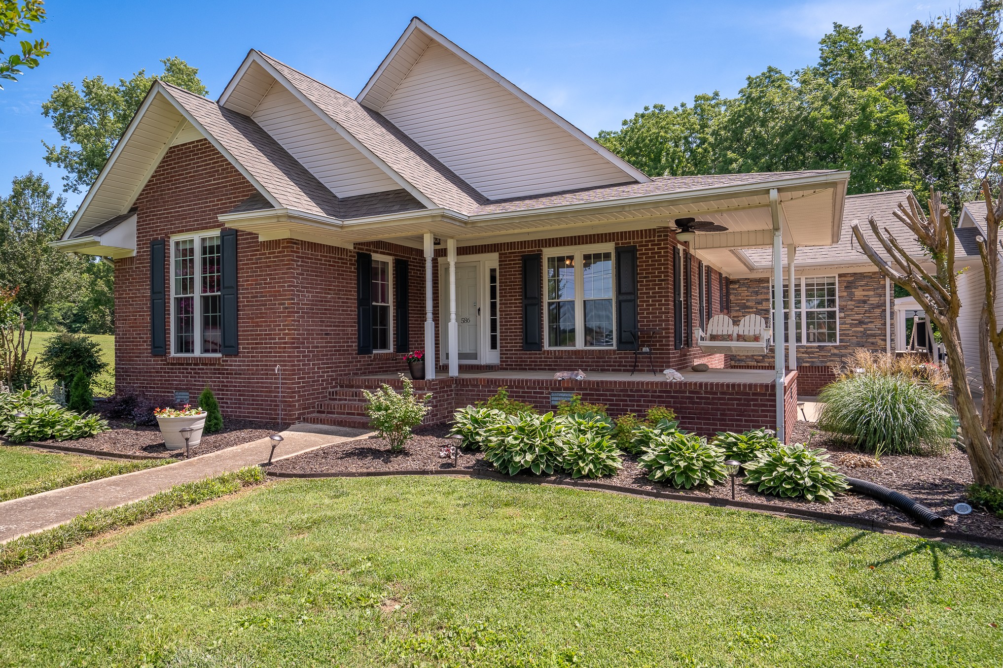 586 HIGHWAY 64 W, LAWRENCEBURG, TN 38464 | REMAX