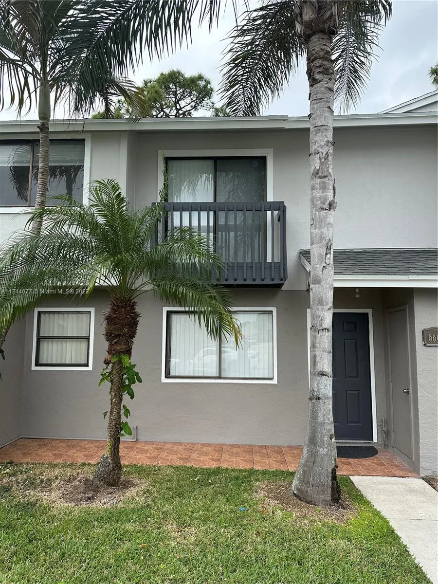 6606 Dockside Cir Unit 6606, Green Acres, FL 33463 | MLS A11344077 ...