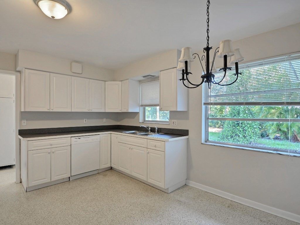 805 Iris Lane, Vero Beach, FL 32963 | MLS 252786 | Listing Information ...