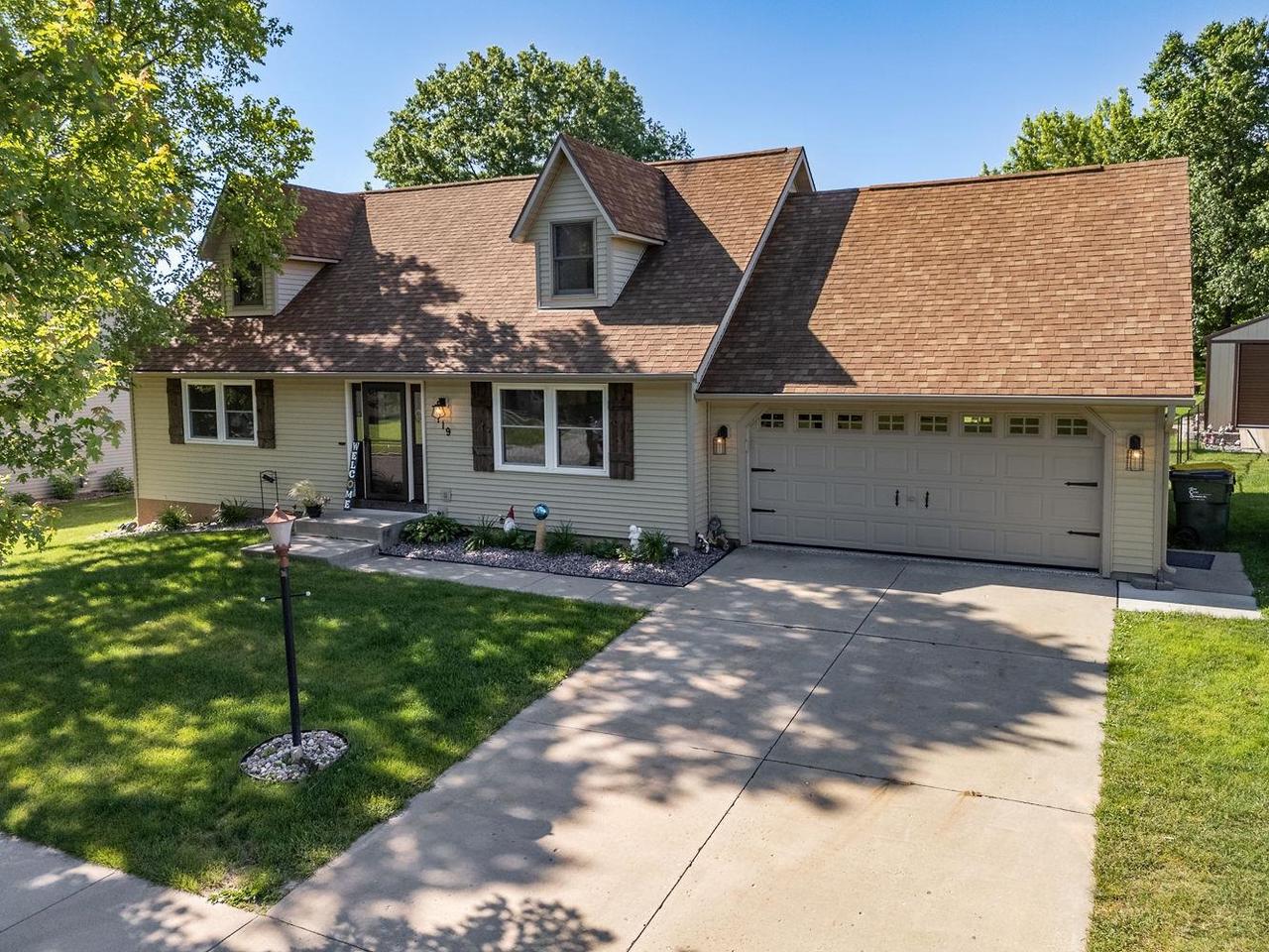 119 Barbara Ann Drive, Reedsburg, WI 53959 | MLS 803145417630 | Listing ...