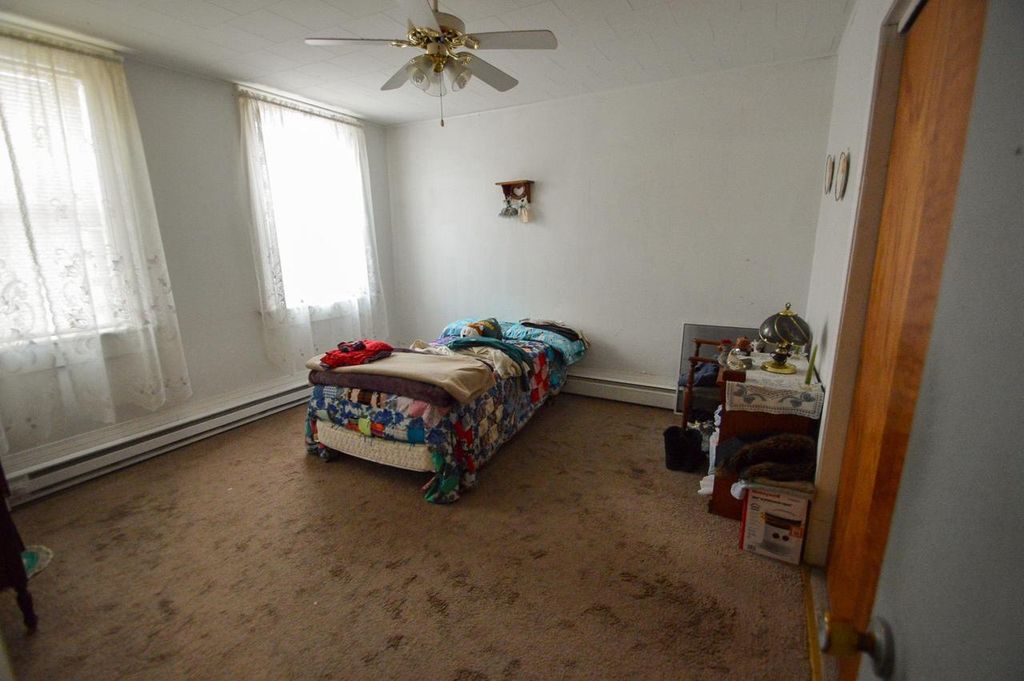 113 W Amelia Street, Cascade, WI 53806 | MLS 714024149000 | Listing ...