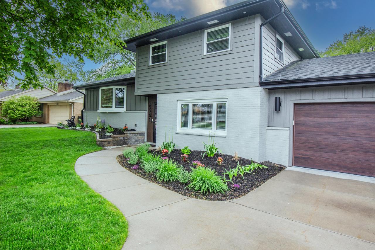 8561 N Greenvale Rd, Bayside, WI 53217, US | Buy, Sell, Rent, Analyze