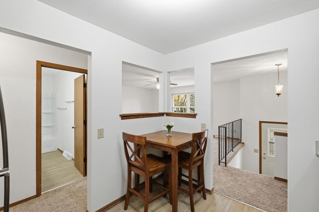 4412 White Aspen Road, Madison, WI 53704 | MLS 713792877500 | Listing ...