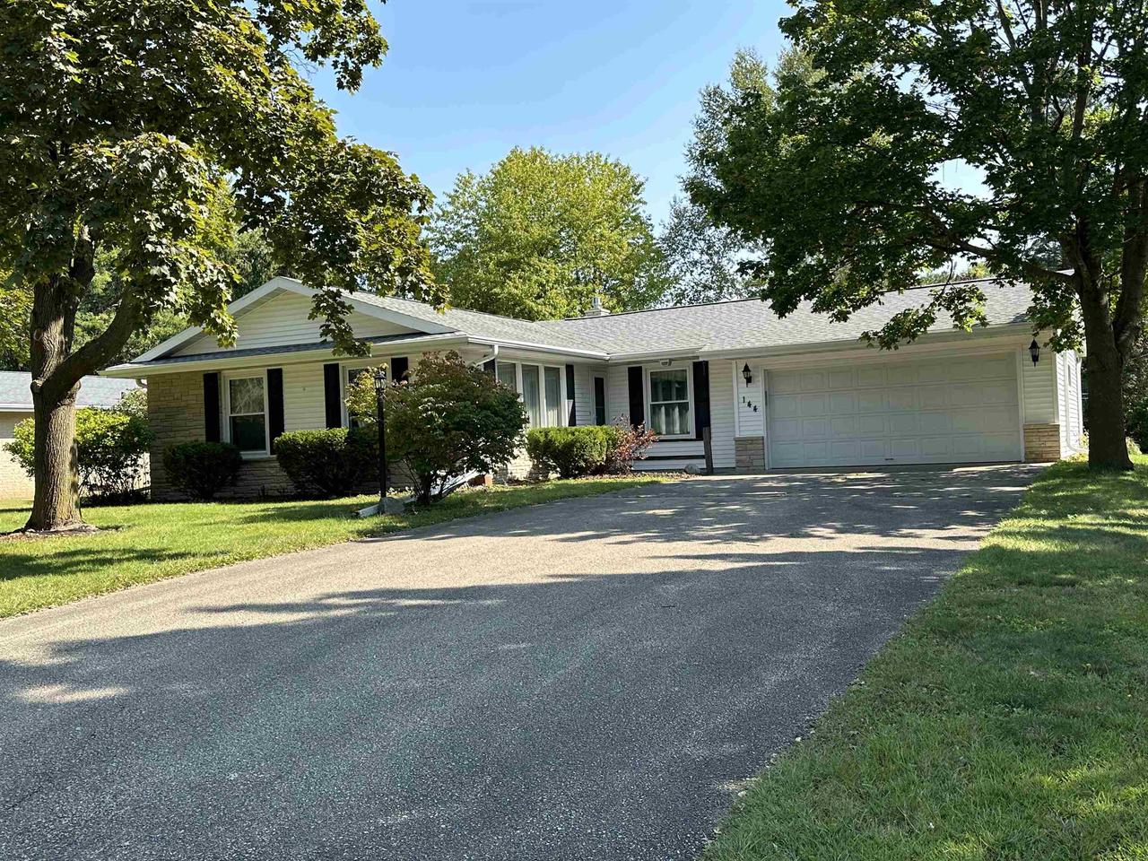 144 N Washington Street, Bonduel, WI 54107 | MLS 803335282096 | Listing ...