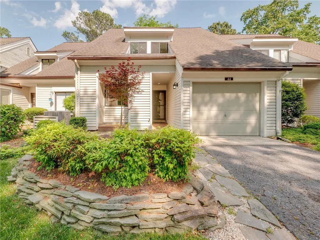 3508037052.jpeg?format=webp