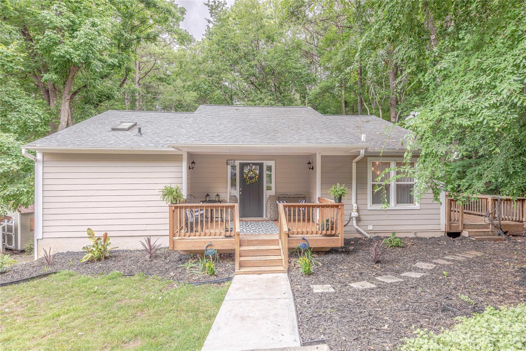 2114 Bon Villa Way, Tega Cay, SC 29708, MLS #4033586 - Allen Tate