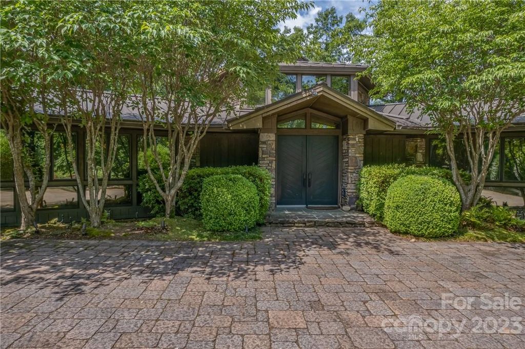 130 Piney Ridge Lane, Saluda, NC 28773, MLS #3880176 - Howard Hanna