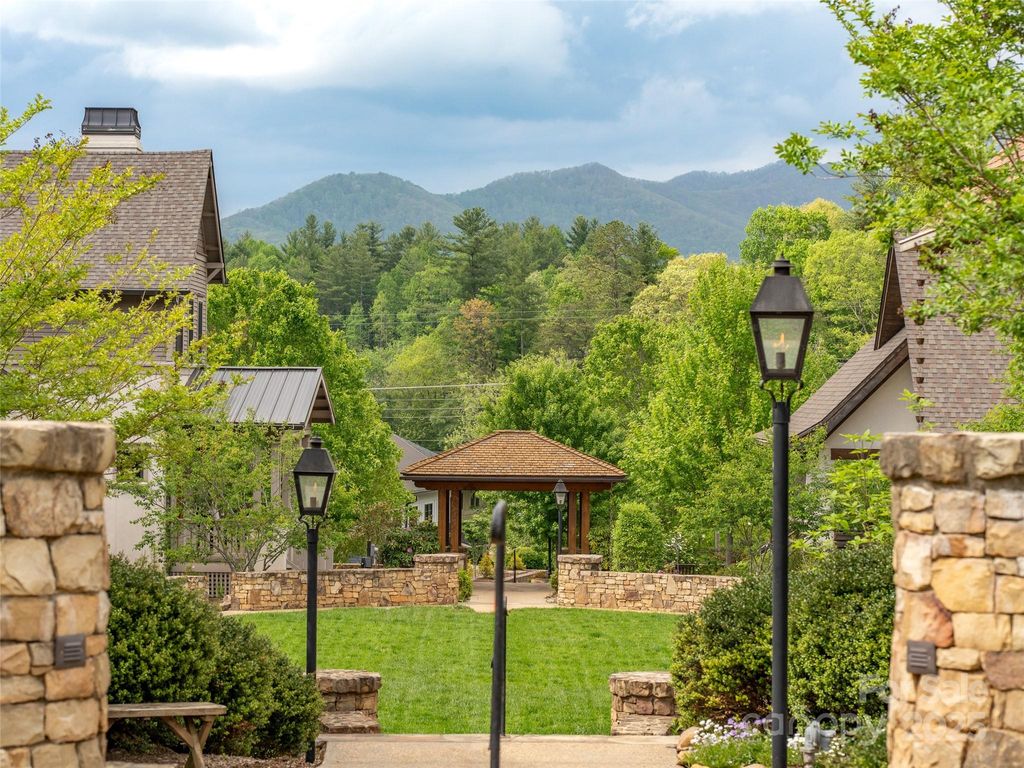 20 Fay Jones Lane, Black Mountain, NC 28711, MLS #4253157 - Allen Tate