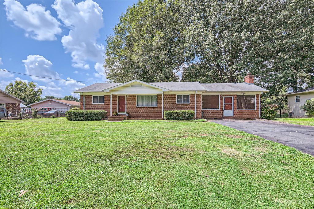 4205 David Drive, Matthews, NC 28105, MLS #4055911 - Howard Hanna Allen ...