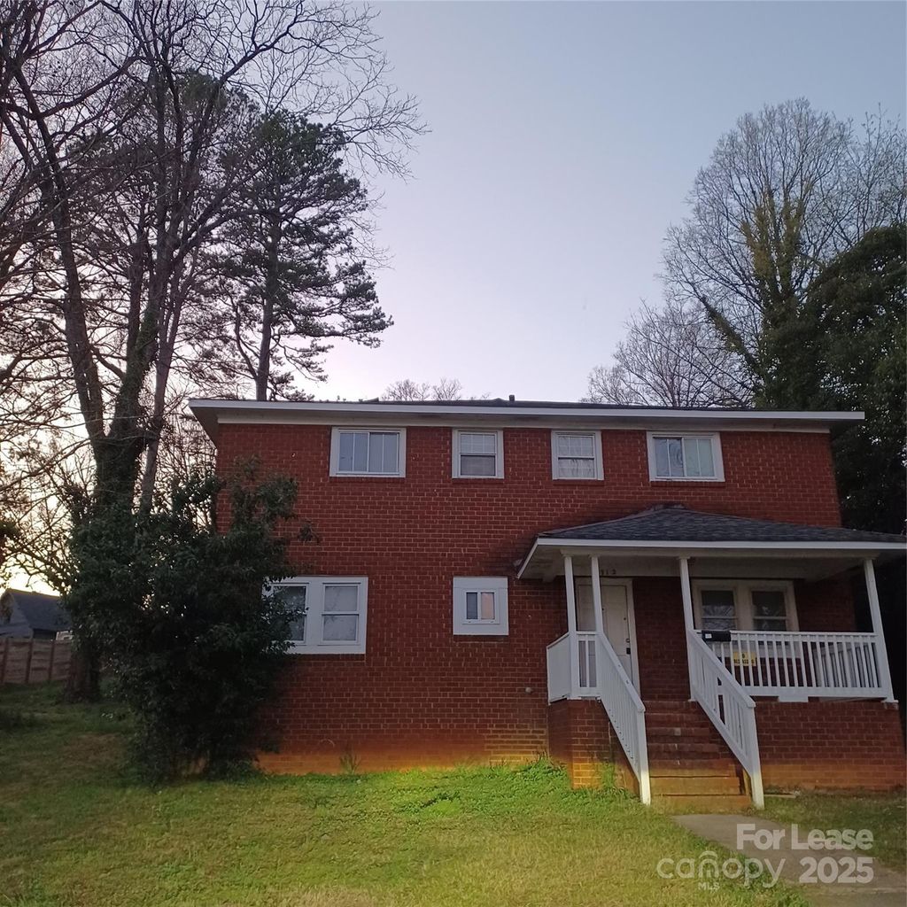 912 Berryhill Road, Charlotte, NC 28208, MLS #4233317 - Howard Hanna ...