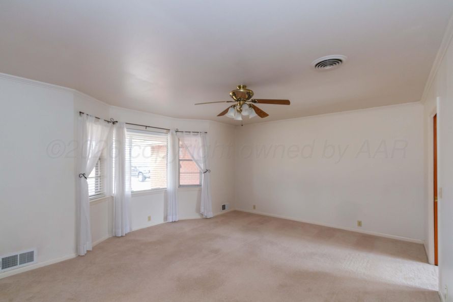 105 Wilson St, Claude, TX 79019 for sale - Stessa