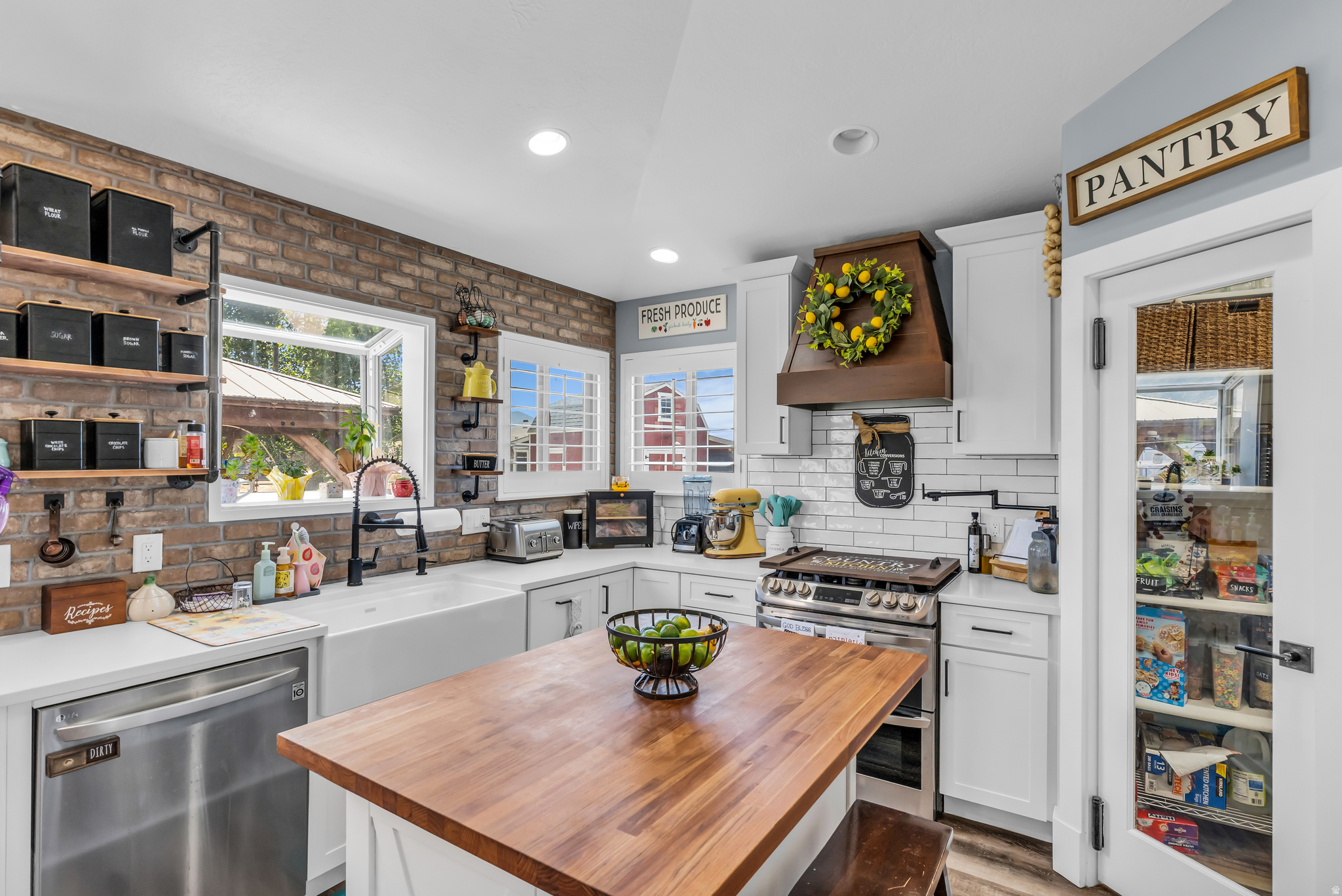 1644 E ARROWHEAD LN, ERDA, UT 84074 | RE/MAX