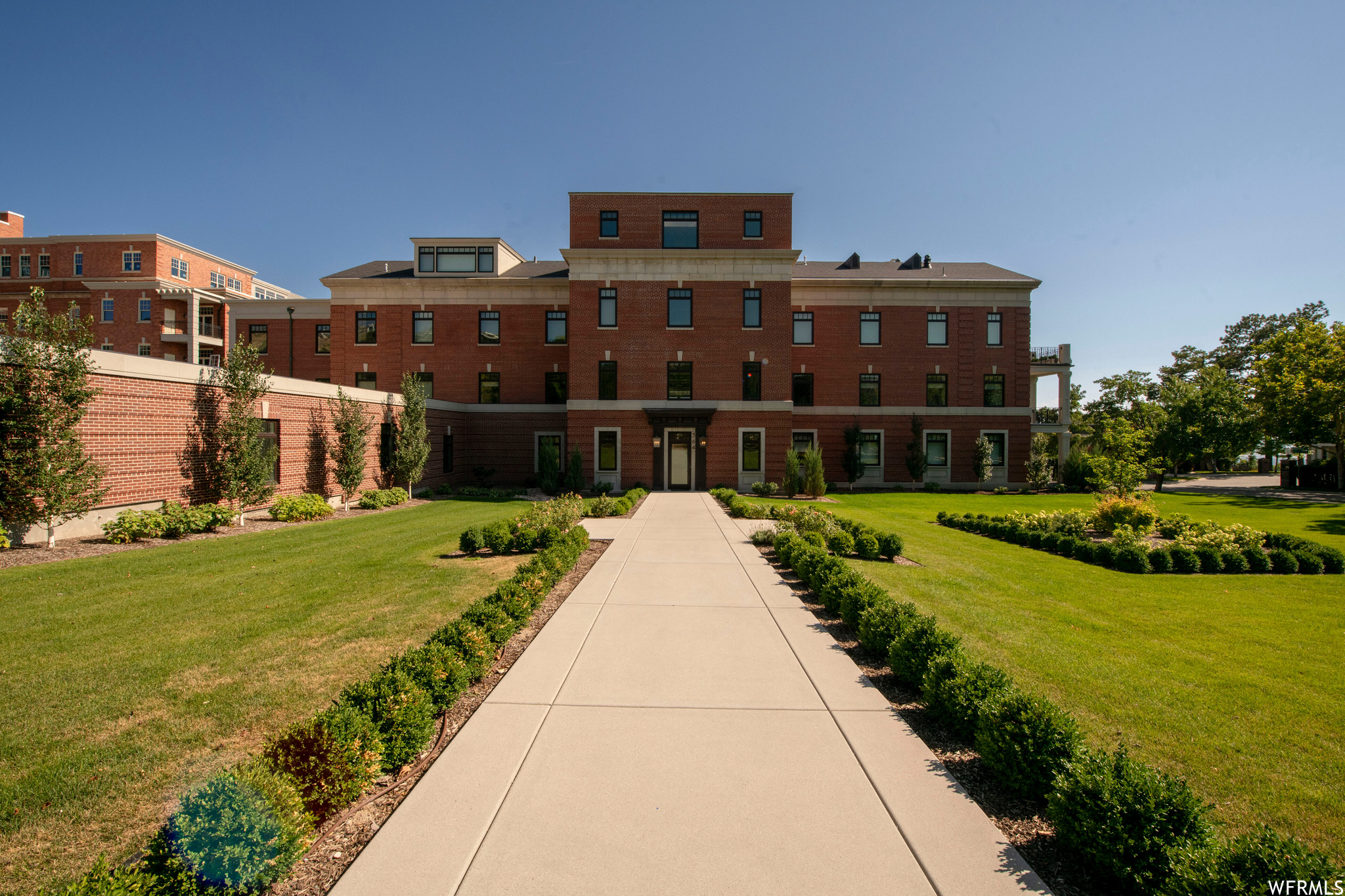 Home For Sale: 364 E Capitol Park Ave 300, Salt Lake City UT 84103 - Homie