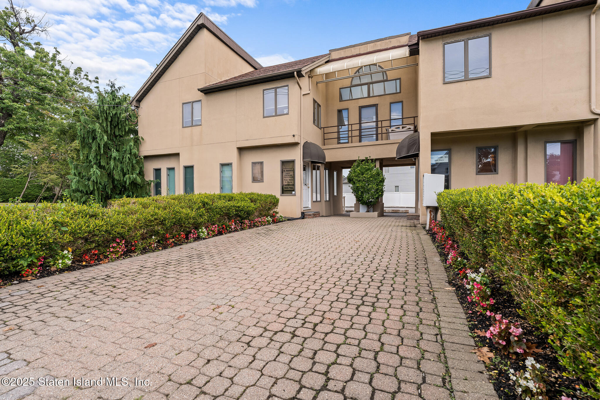 4546 Hylan Boulevard, Staten Island, NY 10312 | MLS 2505594 | Listing ...