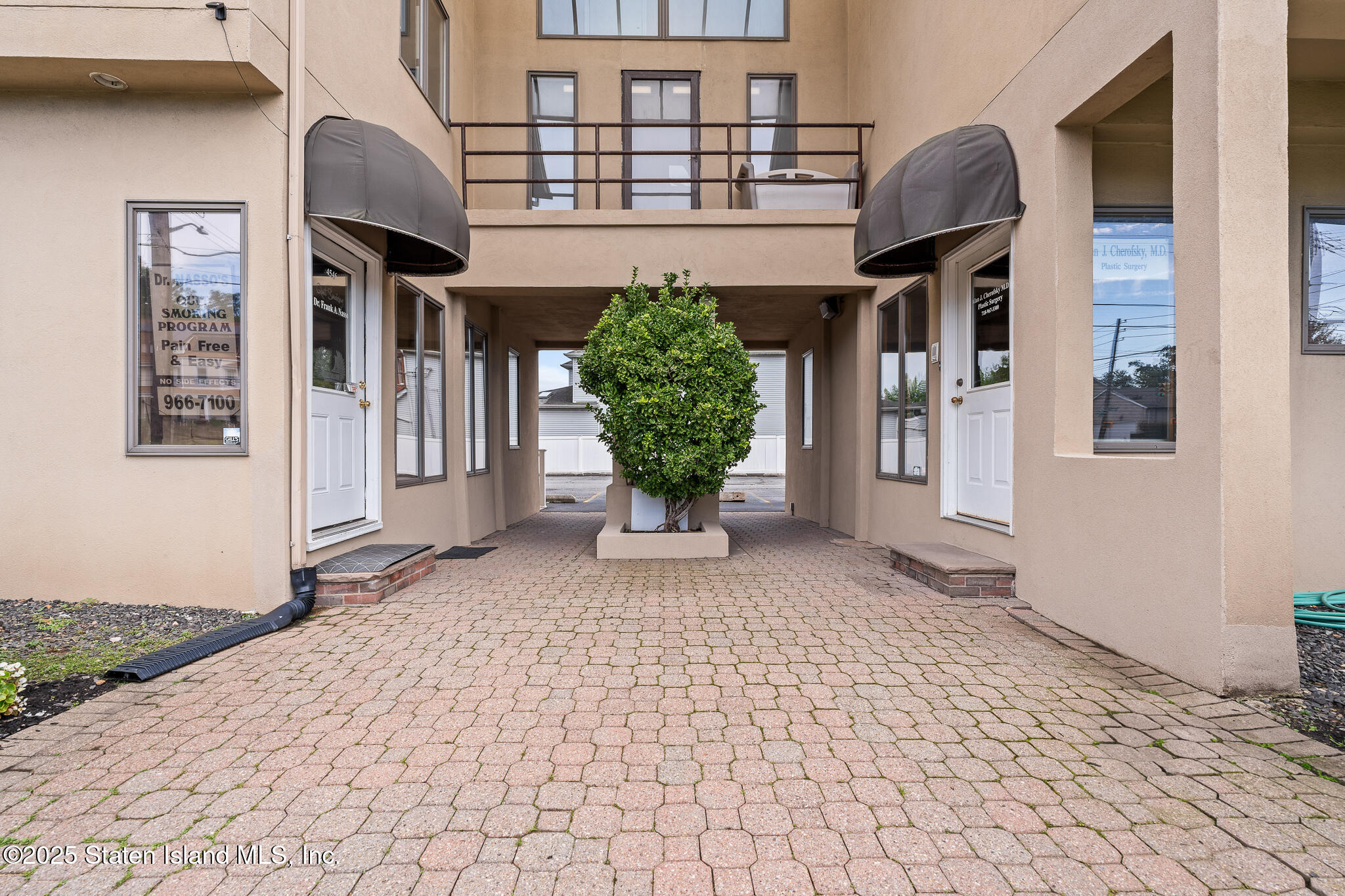 4546 Hylan Boulevard, Staten Island, NY 10312 | MLS 2505594 | Listing ...