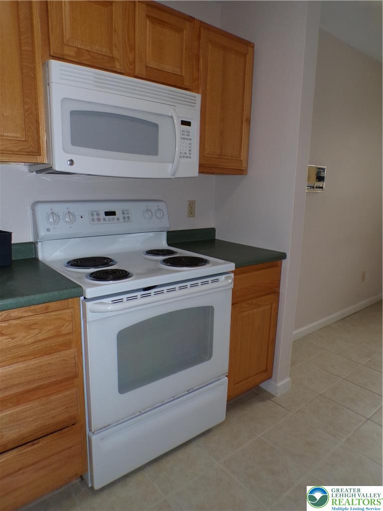 302 Windsor Place Unit 302, Macungie Boro, PA 18062 - MLS 772699 ...