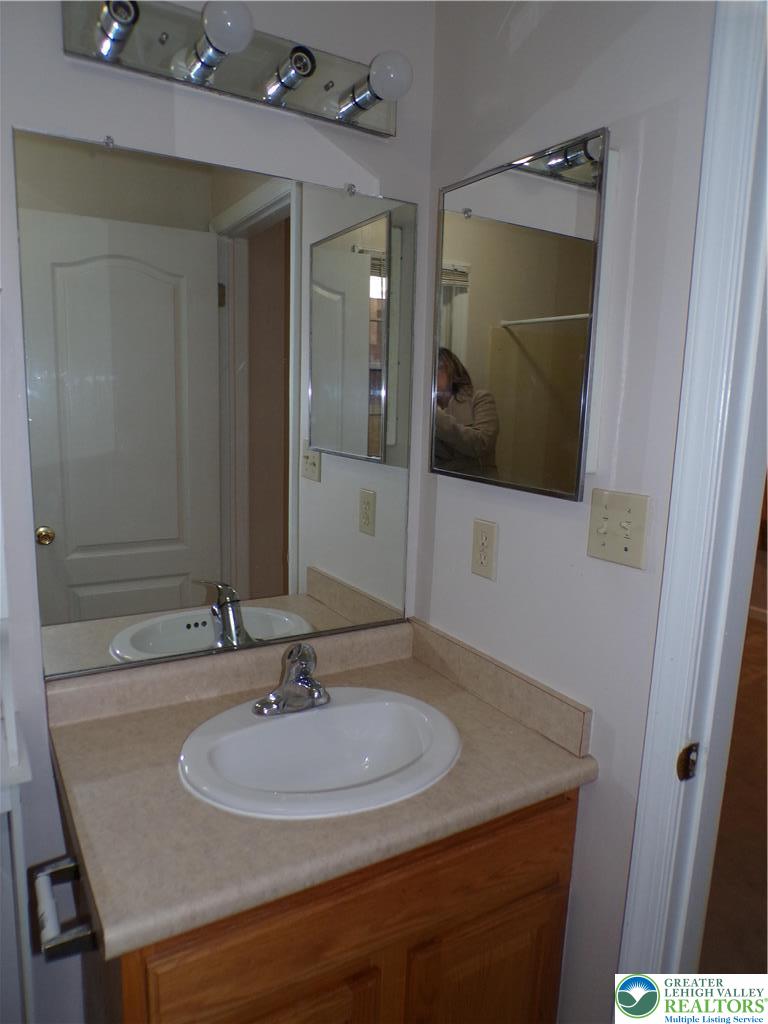 302 Windsor Place Unit 302, Macungie Boro, PA 18062 - MLS 772699 ...