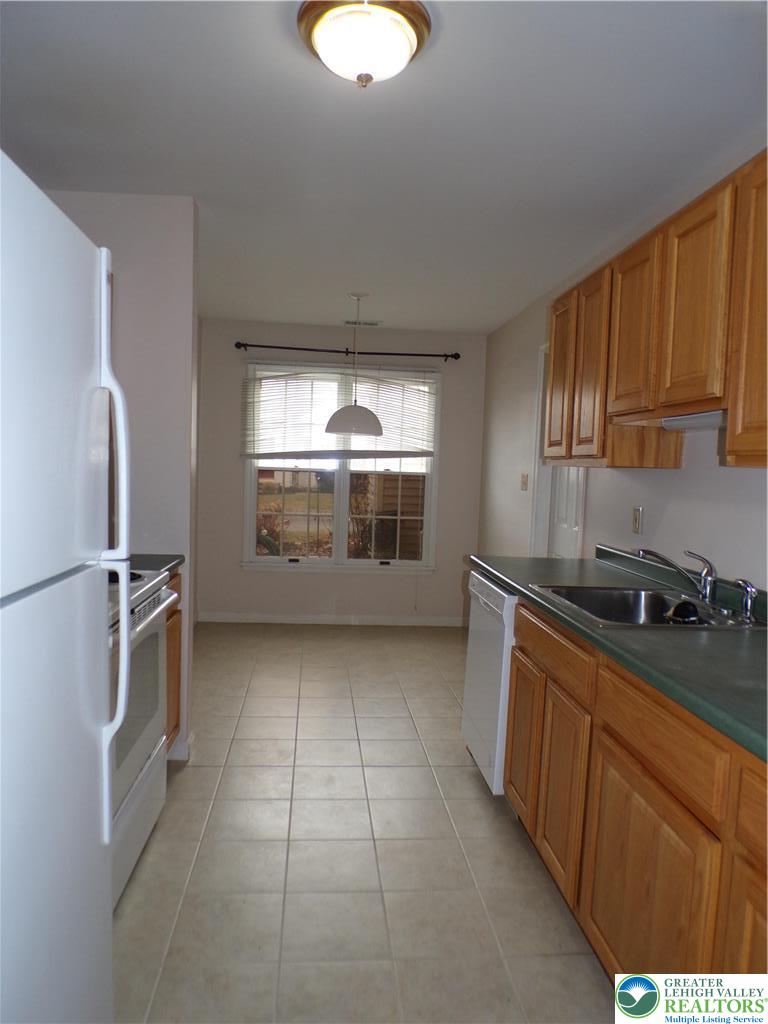 302 Windsor Place Unit 302, Macungie Boro, PA 18062 - MLS 772699 ...