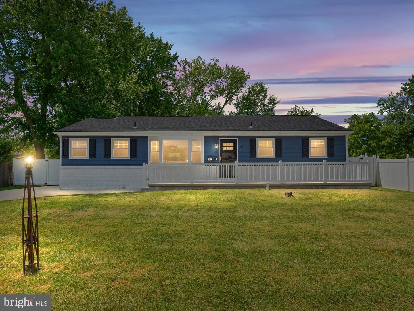 41 Caldwell Ave | Ray Moorhouse
