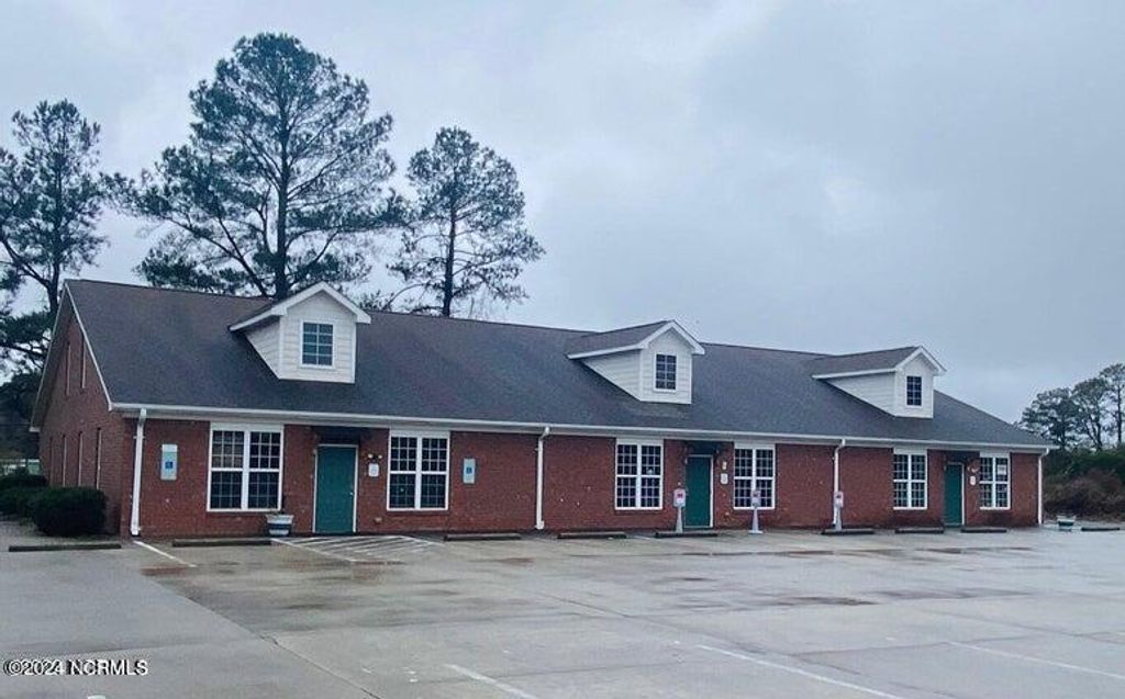 300 Kelly Road D, Pinehurst, NC 28374, MLS #100427382 - Howard Hanna