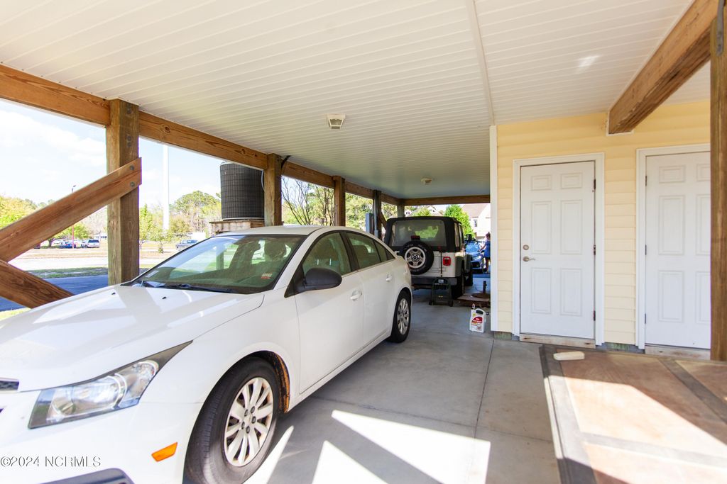 4018 Marina Townes Drive, New Bern, NC 28560, MLS #100436526 - Howard Hanna