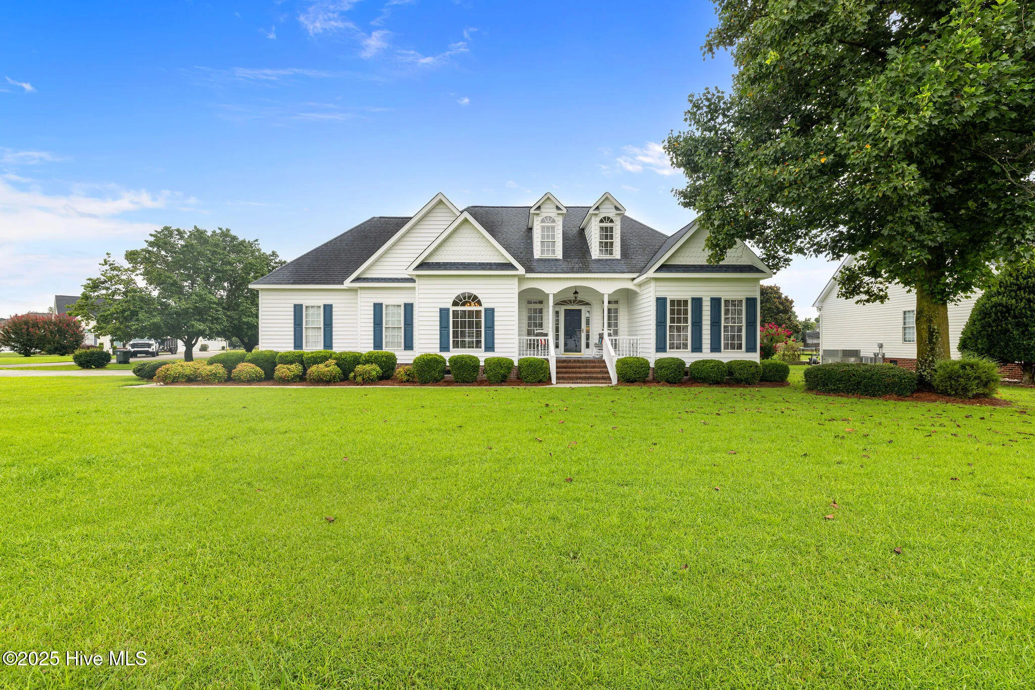 2630209250.jpeg?format=webp