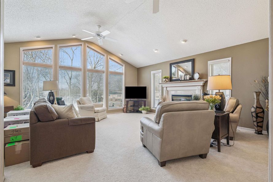 3316 Santa Maria Dr, Waterloo, IA 50702 for sale - Stessa