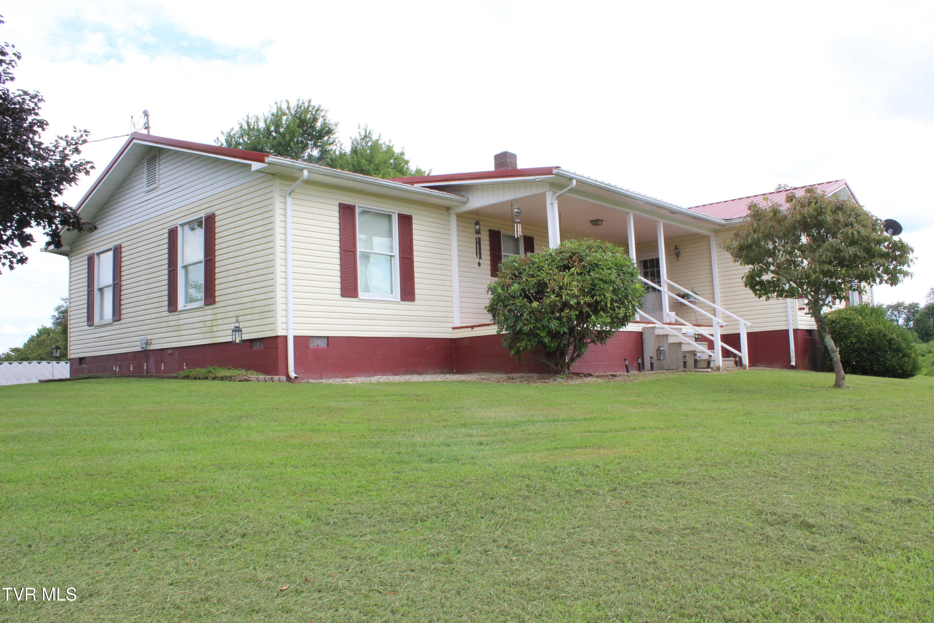 1704 Balls Chapel Road For Sale, Rose Hill, VA 24281 Home | ByOwner