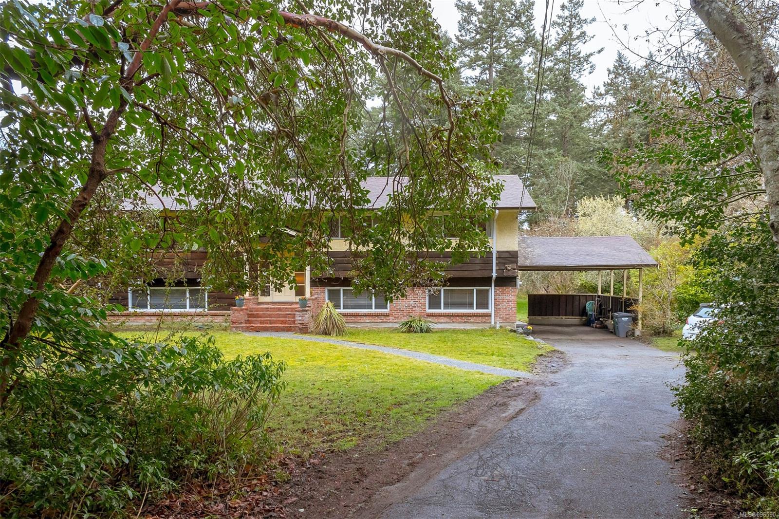 4058 Haro Rd Saanich, Saanich East | House for Sale in Saanich | 896590 ...