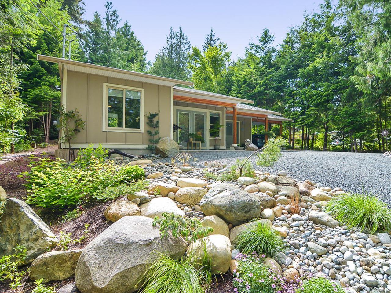 7747 Ships Point Rd, SHIPS POINT, Fanny Bay, Comox Valley | House for ...