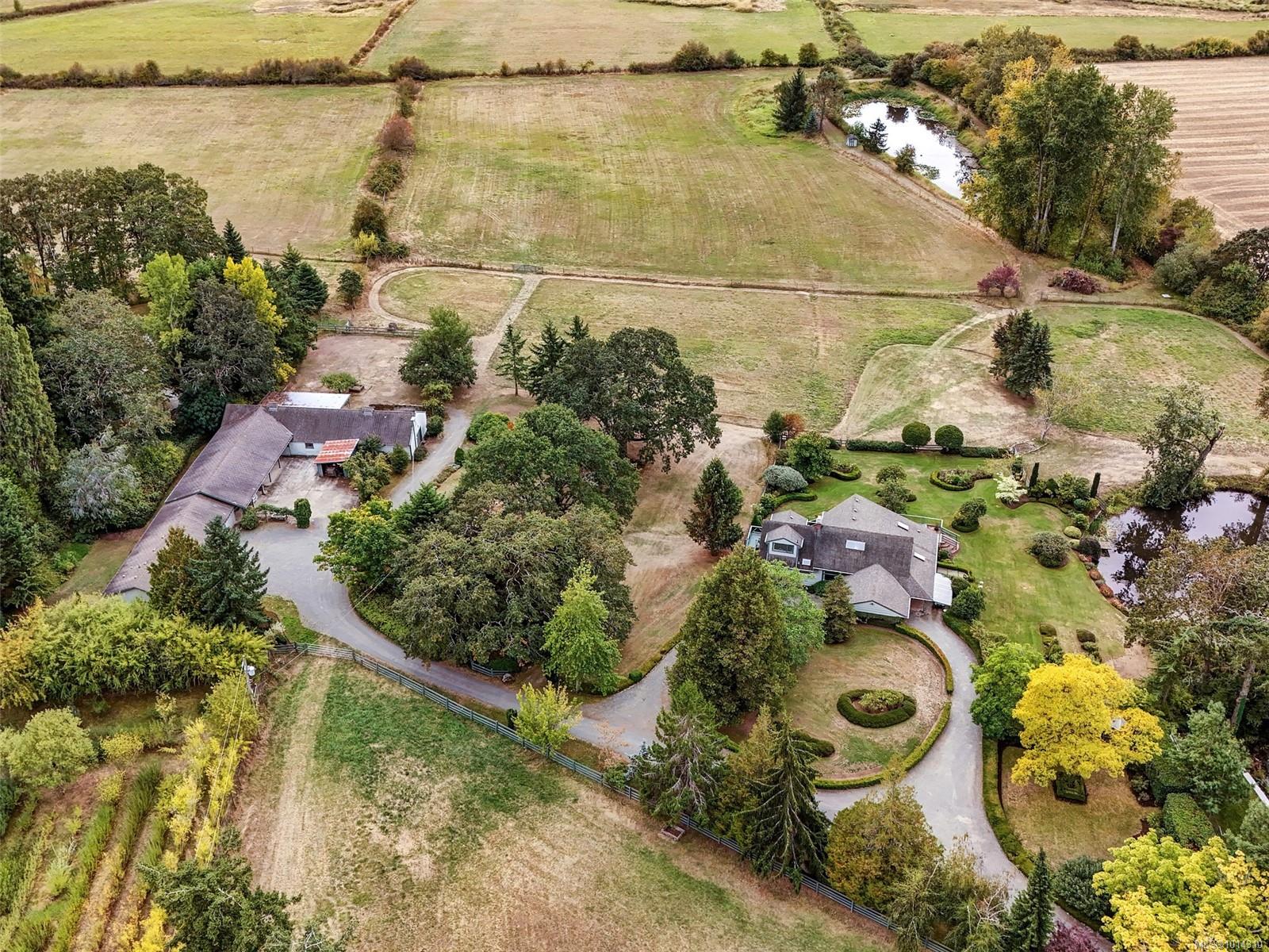 1413 Mount Newton Cross Rd Central Saanich, Central Saanich | House for ...