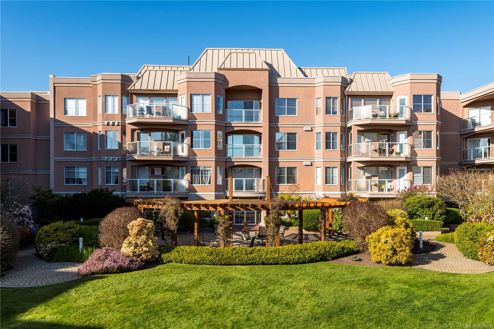 Victoria Residential, Victoria, British Columbia, Canada For Sale | FT ...