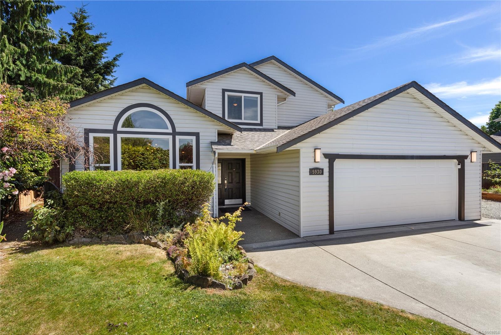 5930 Cody Pl Nanaimo, Nanaimo | House for Sale in Nanaimo | 969894 | rennie