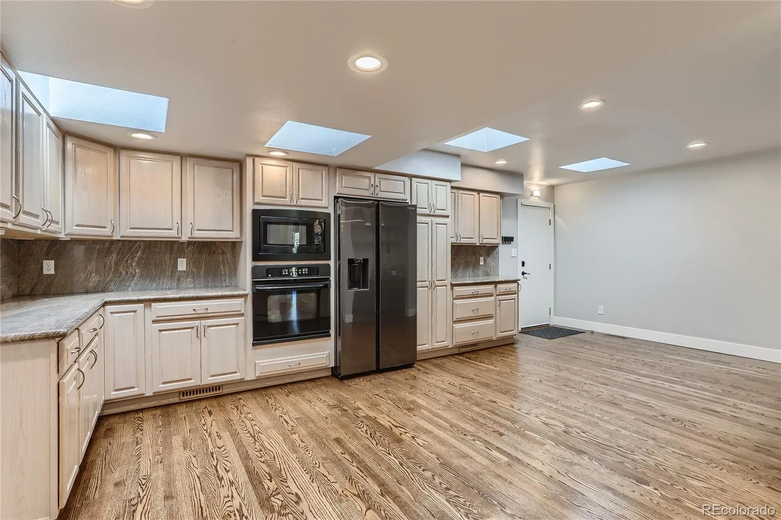 3260 S Oneida Way, Denver, CO 80224 | 7971393 | Nestfully