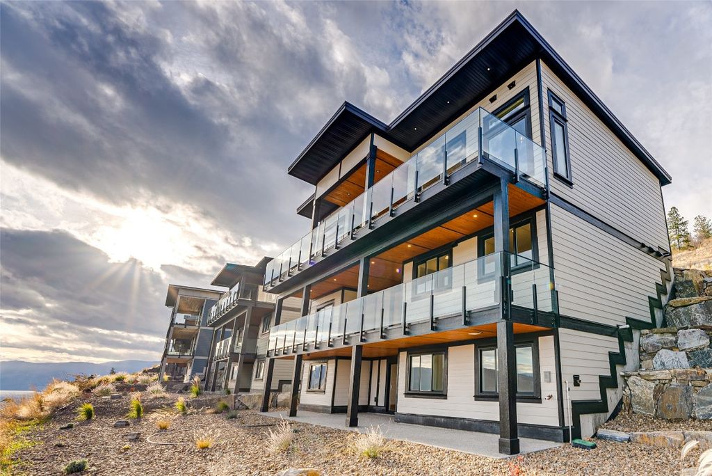 8924 Tavistock Road Vernon | House for Sale in Vernon | 10369489 | rennie