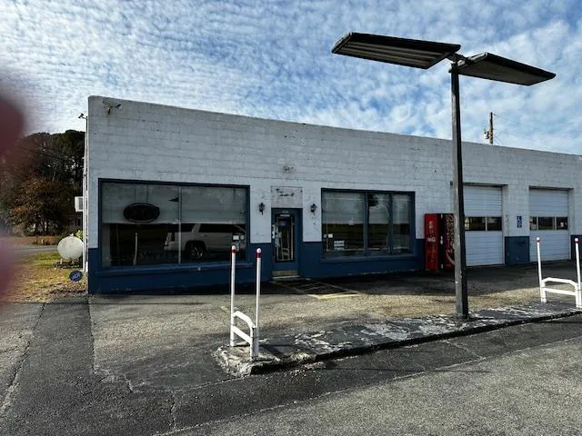 3651466160.jpeg?format=webp