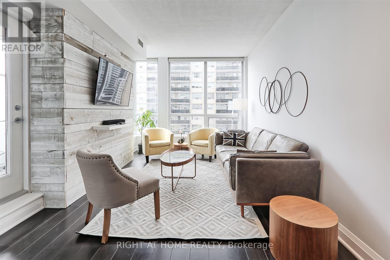 83 Redpath Avenue 908, Toronto (Mount Pleasant West) ON Real Estate ...