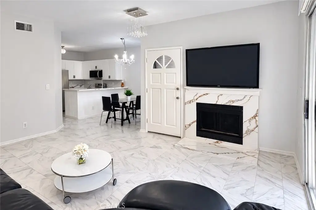 2456 Pleasant Way Unit A, Thousand Oaks, CA 91362 | SR26113991 | Nestfully
