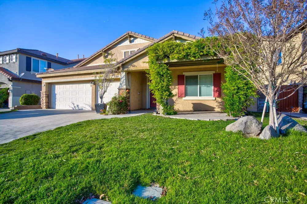 13724 Beaconsfield Ln, Eastvale, CA 92880 | WS26110782 | Nestfully