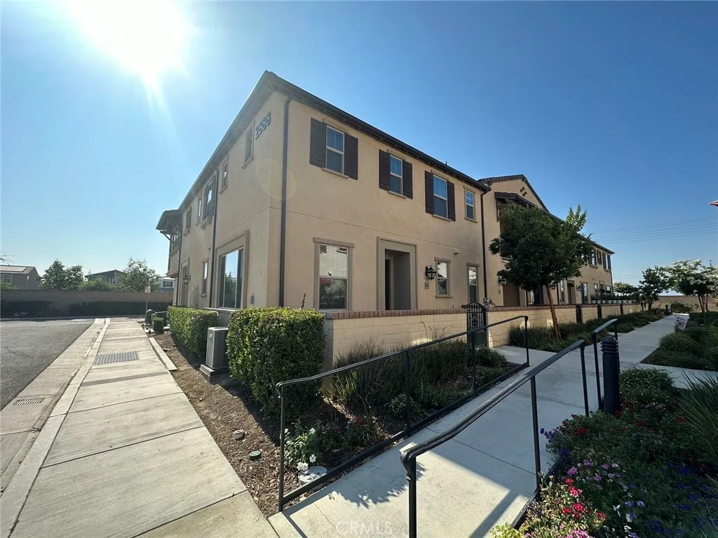 2888 E Berry Loop Privado, #45, Ontario, CA 91761 | TR25264296 | Nestfully