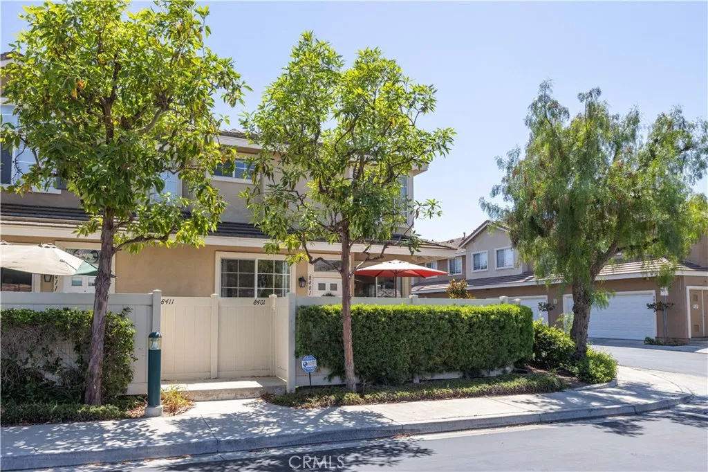 8401 E Durango Way, Anaheim Hills, CA 92808 | MLS PW25193494 | Listing ...