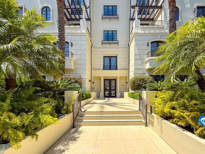 443 N Palm Drive Unit 502, Beverly Hills, CA 90210 | MLS TR25120660 ...