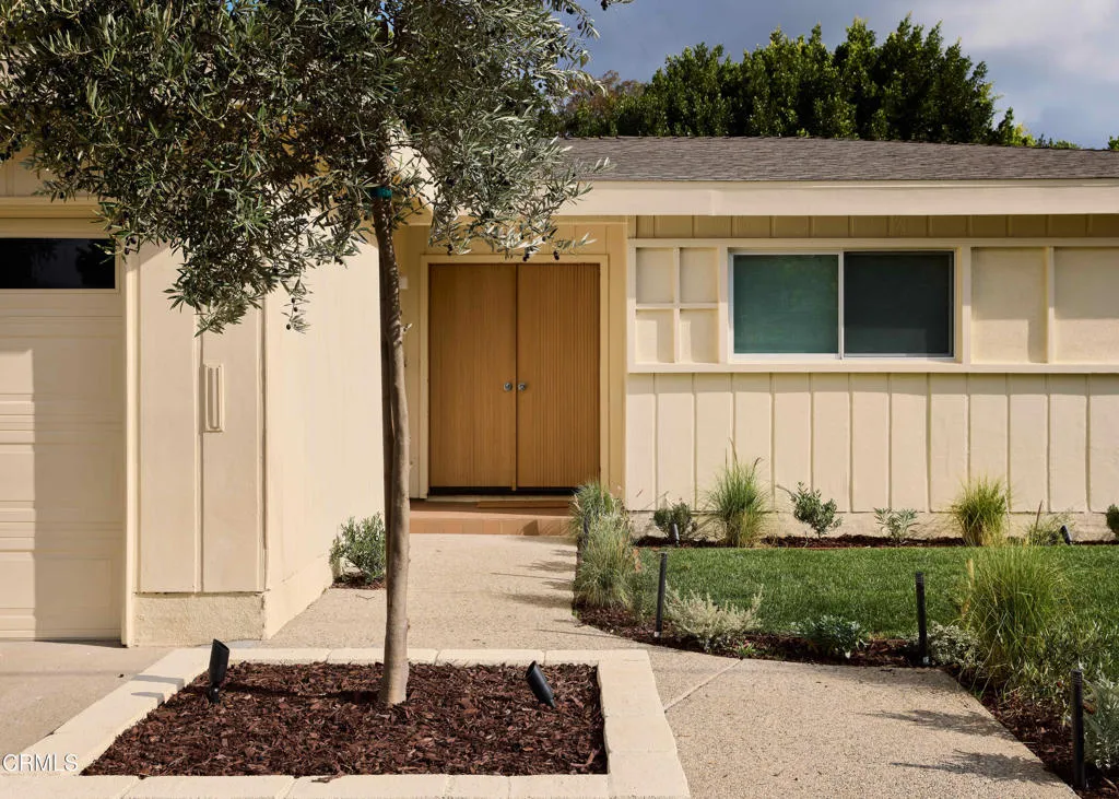 4781 Round Top Drive, Los Angeles, CA 90065 | P1-24140 | Nestfully