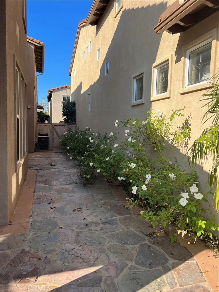 25 Amy Way, Ladera Ranch, CA 92694 | MLS OC23205063 | Listing ...