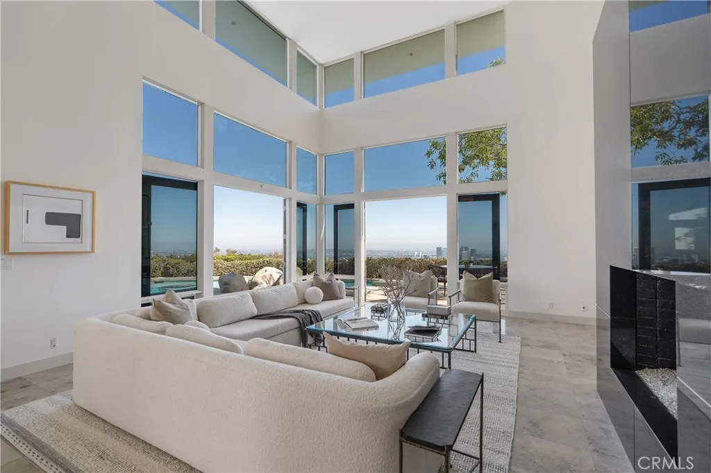 1436 Summitridge Drive, Beverly Hills, CA 90210 | SR25176005 | Nestfully